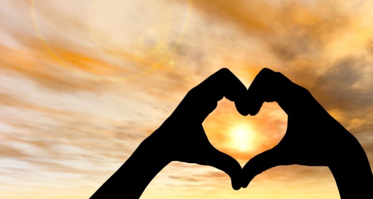 5 Spiritual Love Signs That You Are Really In Love - OMTimes Magazine